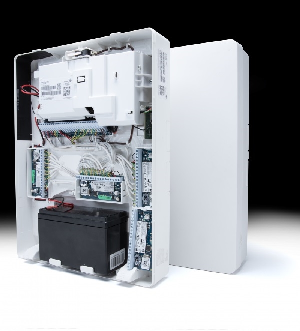 IQ PRO hybrid alarm system Grade 2